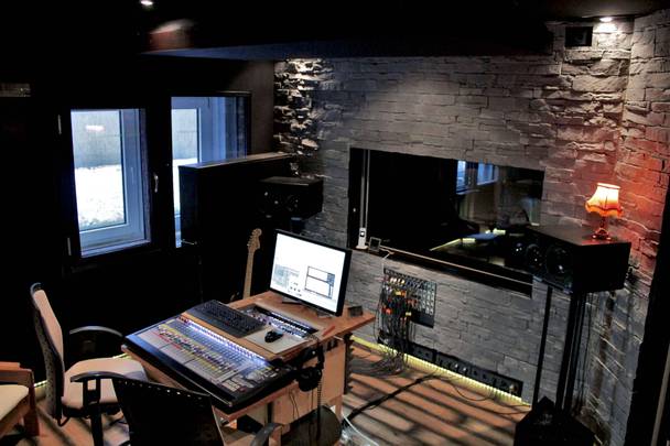Recording Studio space with a living room feel | Music Traveler (DE)