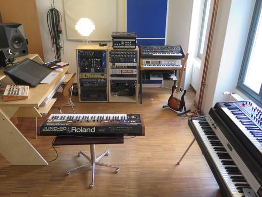 Beautiful studio workingspace in old factoryfloor | Music Traveler